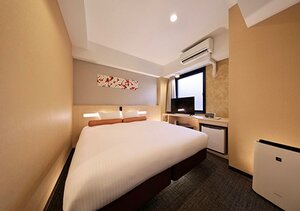 Shinsaibashi Higashi Crystal Hotel (No:1-19-18, Osaka, Shimanouchi, Osaka), otel  Osaka'dan