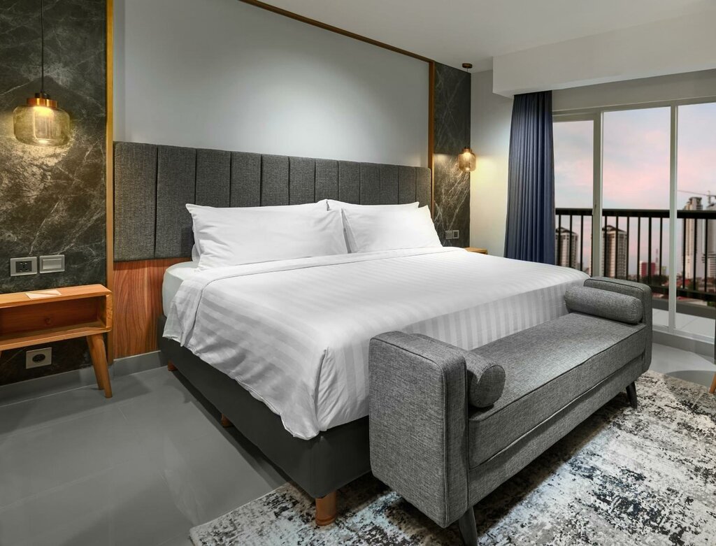 Otel Aston Inn Jemursari, Surabaya, foto