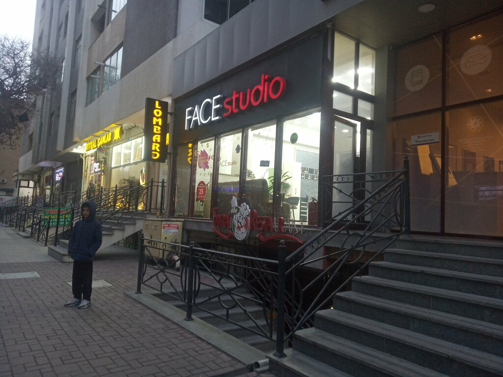 Güzellik salonu Face studio Qara Qarayev, Bakü, foto