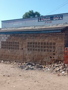 The best pub 1 (Lusaka, Lilayi Road), bar  Lusaka'dan