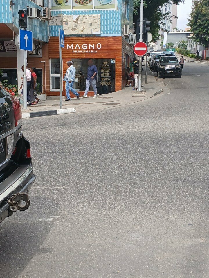 Kozmetik ve parfümeri firmaları Magno, Loanda, foto