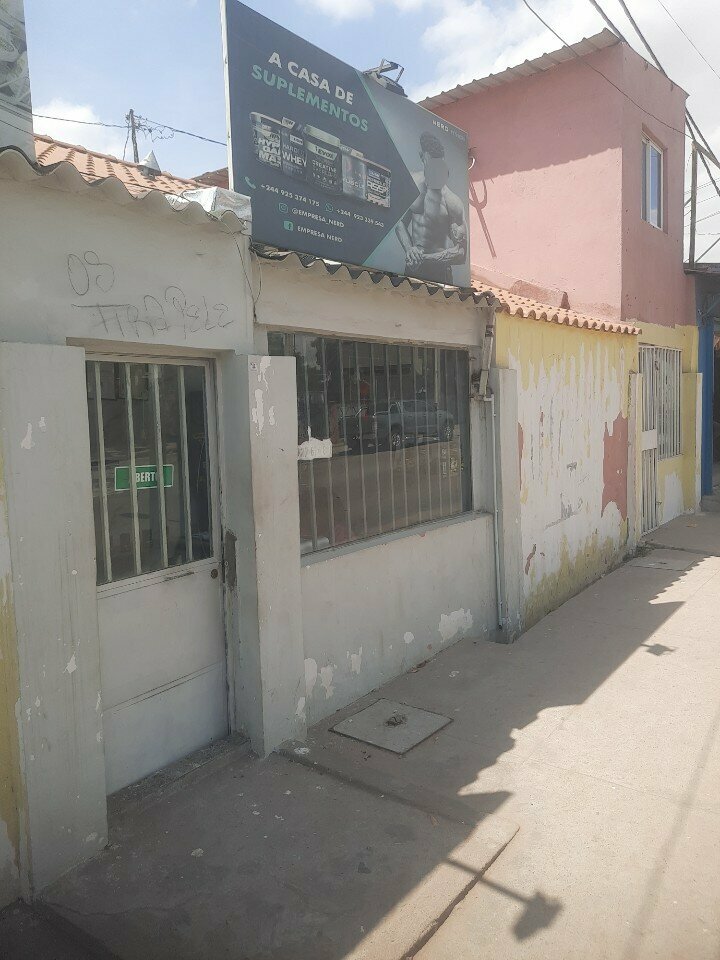 Büyük mağazalar Casa dos Suplementos, Loanda, foto