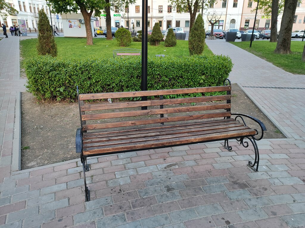 Bank Bench, Moguilev, foto