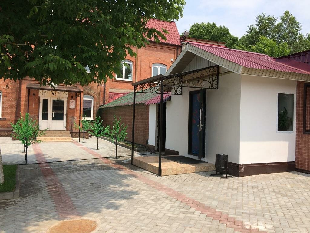 Otel Postoyaliy Dvor Inn, Ussuriysk, foto