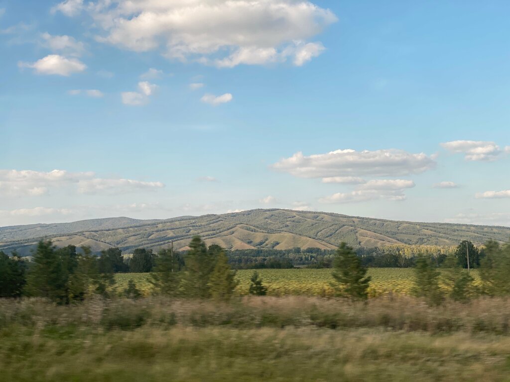Dağ zirvesi Гора Янгудай, Başkurdistan, foto