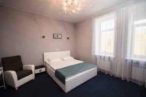 Tkachi (ulitsa Dzerzhinskogo No:8, Borovichi), otel  Borovichy'den