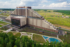 Пирамида (ulitsa Nord Drayv No:7А), pansiyonlar, hosteller  Alabuğa'dan