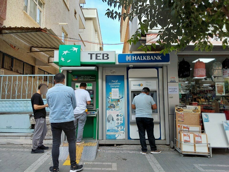 ATM'ler Halkbank ATM, İstanbul, foto