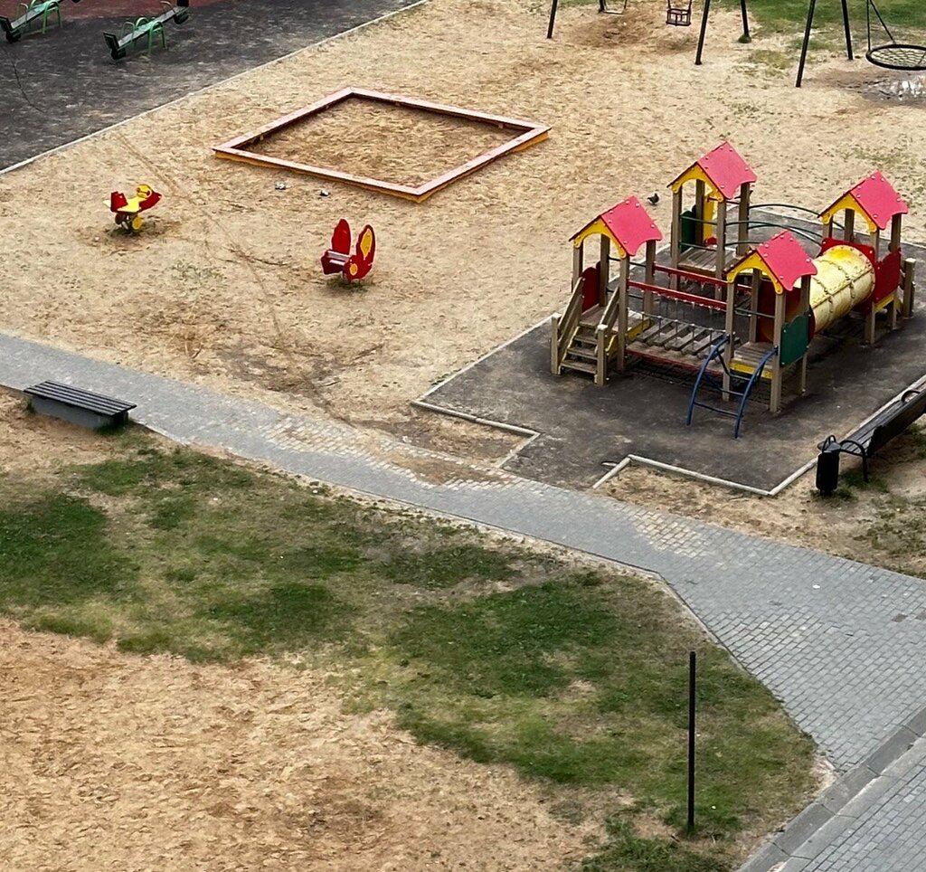 Konut servisleri kuruluşları Управляющая Компания Парус, Lobnia, foto