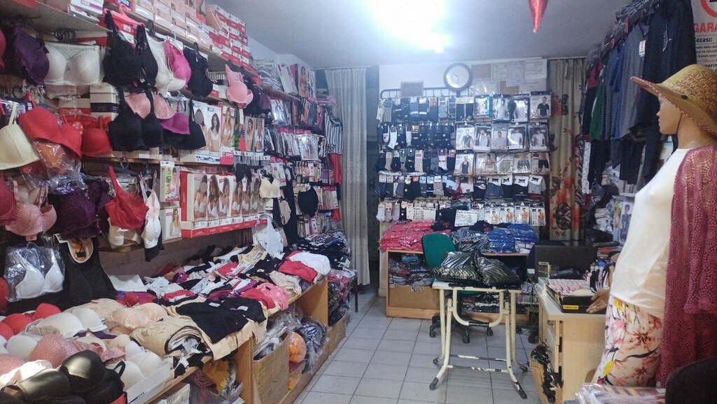 Giyim mağazası İdeal İç Giyim, Antalya, foto