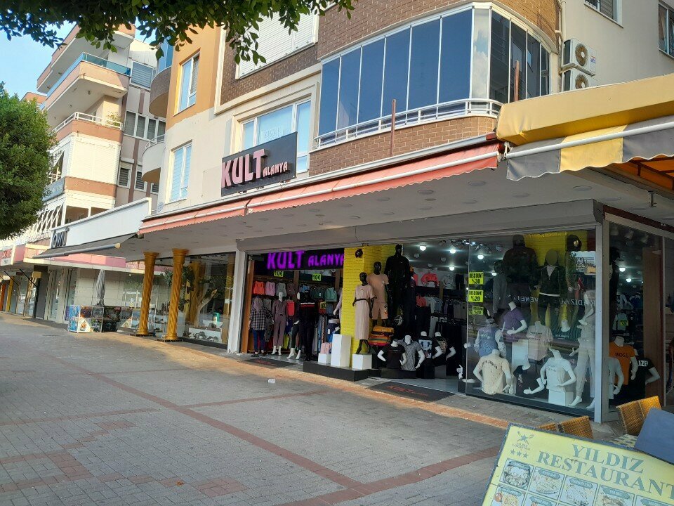 Giyim mağazası Kult, Alanya, foto