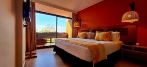 Raices Esturion Lodge (Av. 3 Fronteras, 650), otel  Puerto Iguazú'dan
