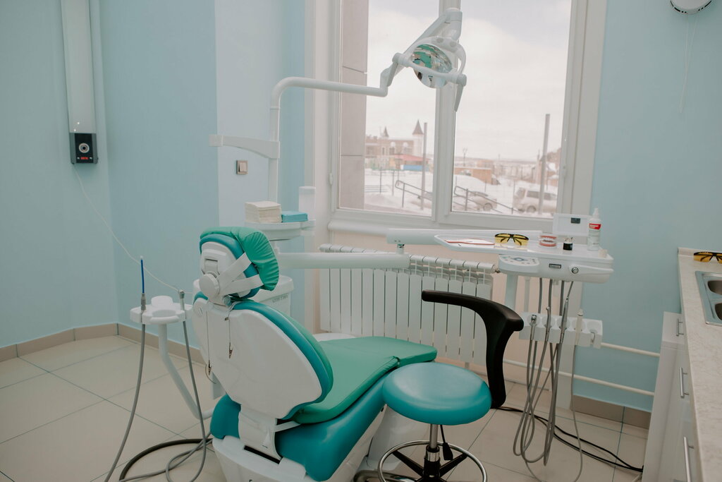Özel ağız ve diş sağlığı klinikleri ve muayenehaneleri Nebo, İrkutskaya oblastı, foto