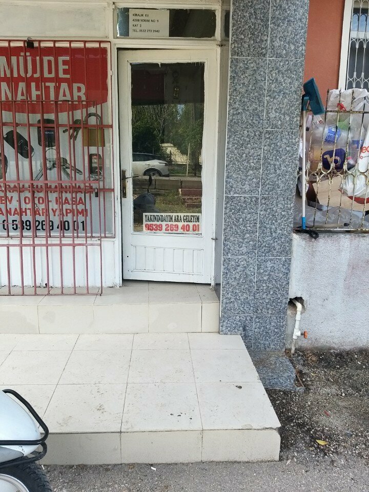 Anahtar ve kapı üreticileri Anahtarcı Emin, Adana, foto