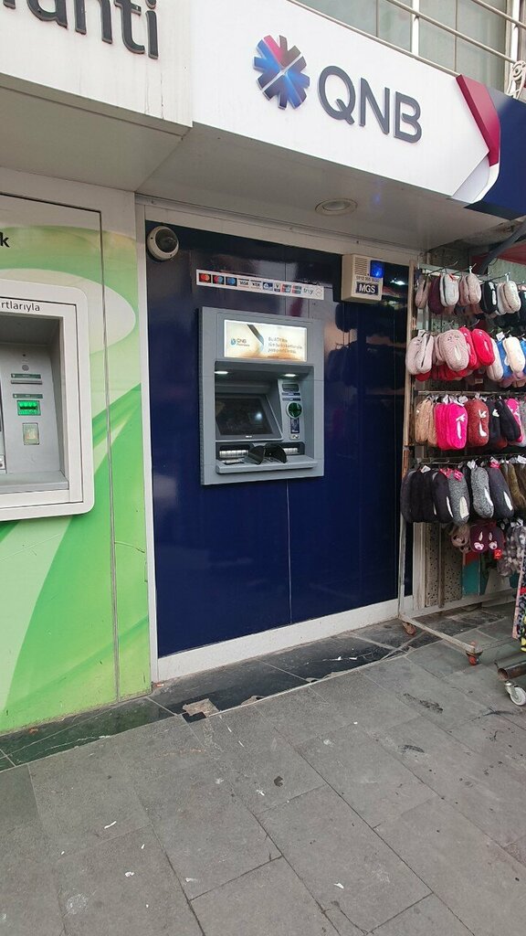 ATM'ler QNB ATM, İstanbul, foto