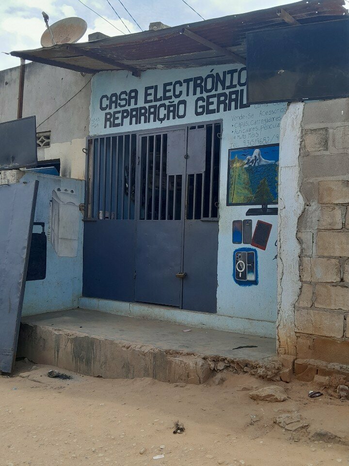 Bilgisayar aksesuarları Casa electrónica reparação geral, Loanda, foto