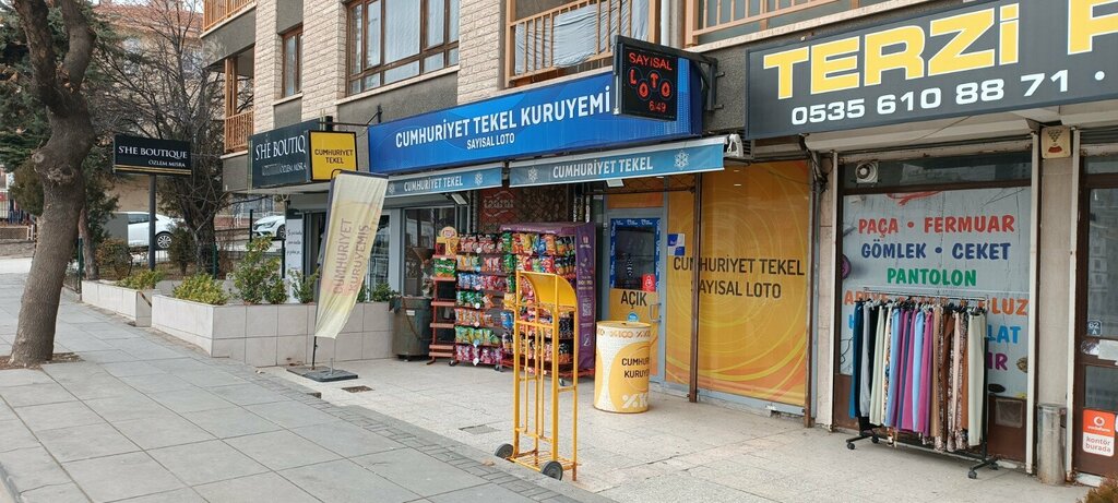 Alkollü içecekler Cumhuriyet Tekel Kuruyemiş, Ankara, foto