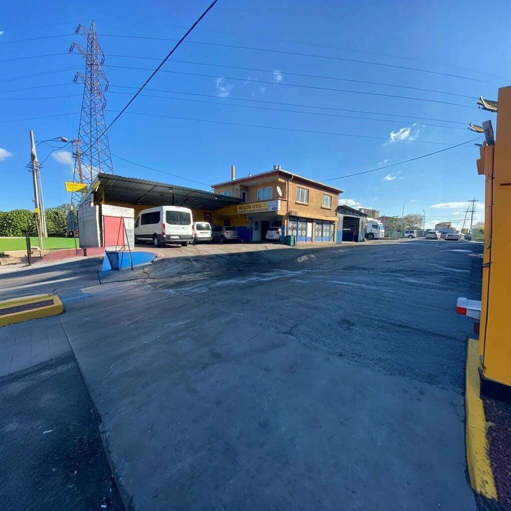 Otomobil servisi Küçük Oto, İstanbul, foto