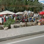 Plastik Tarlası (Balıkesir, Edremit, Zeytinli Mah.), yönetim ofisi  Edremit'ten