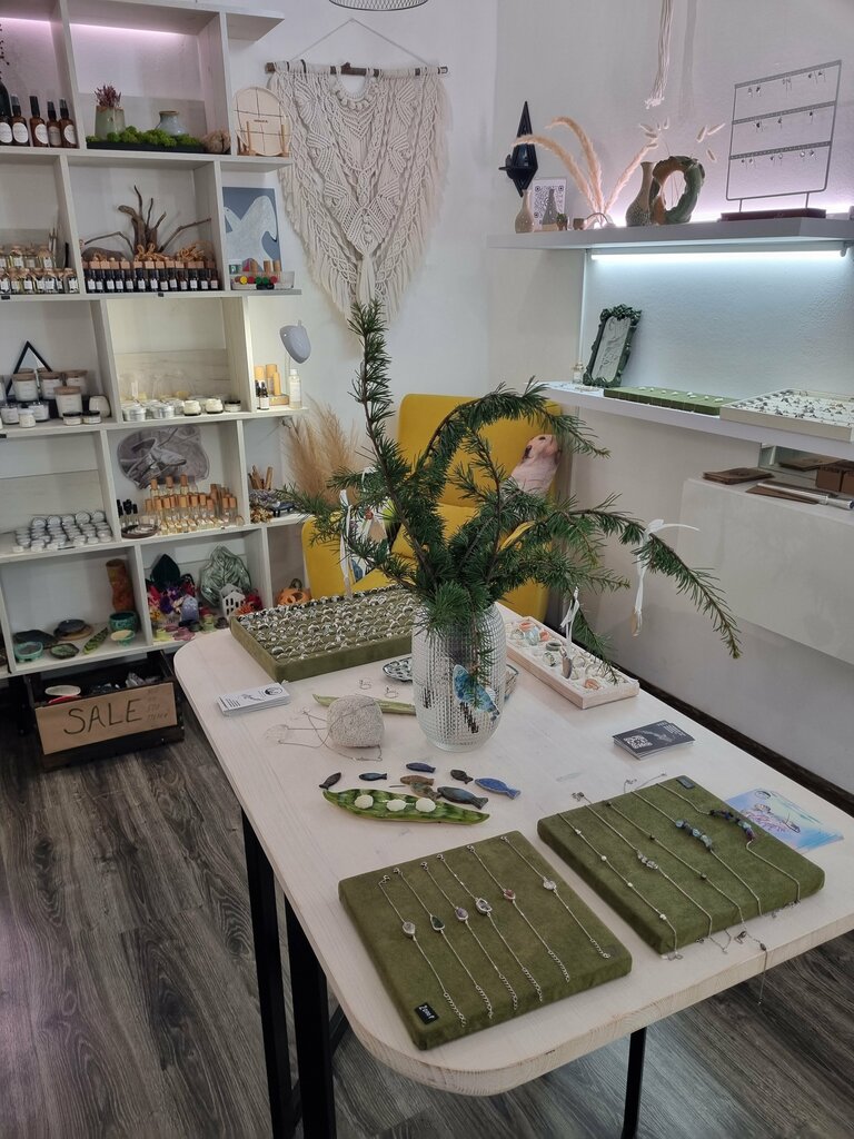 Bijuteriler Сом, Soçi, foto
