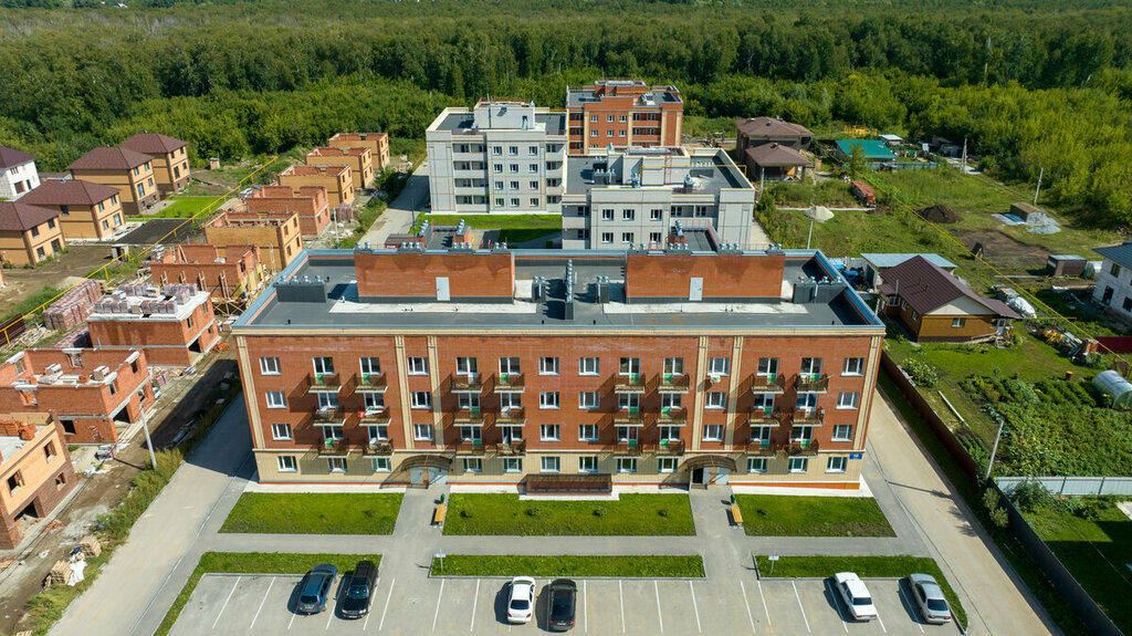 Konut blokları Дом у леса Вознесенский, Novosibirsk, foto
