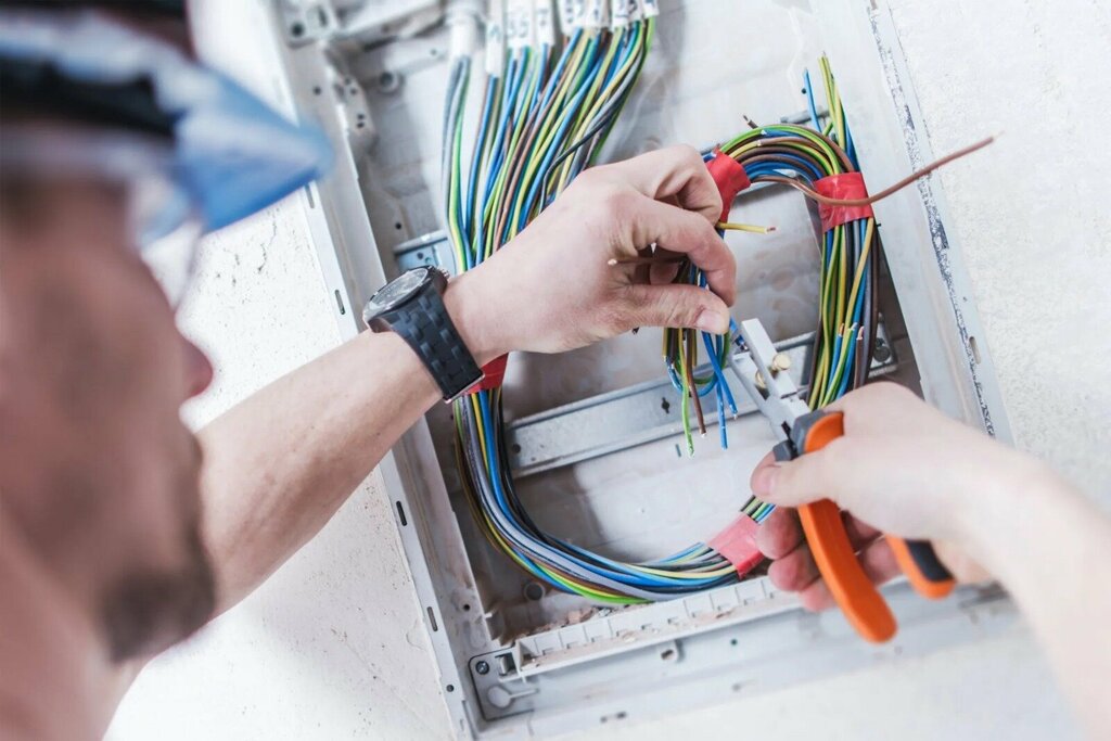 Elektrik servisi Al Mushaa Electrical Contracting, Abu Dabi, foto
