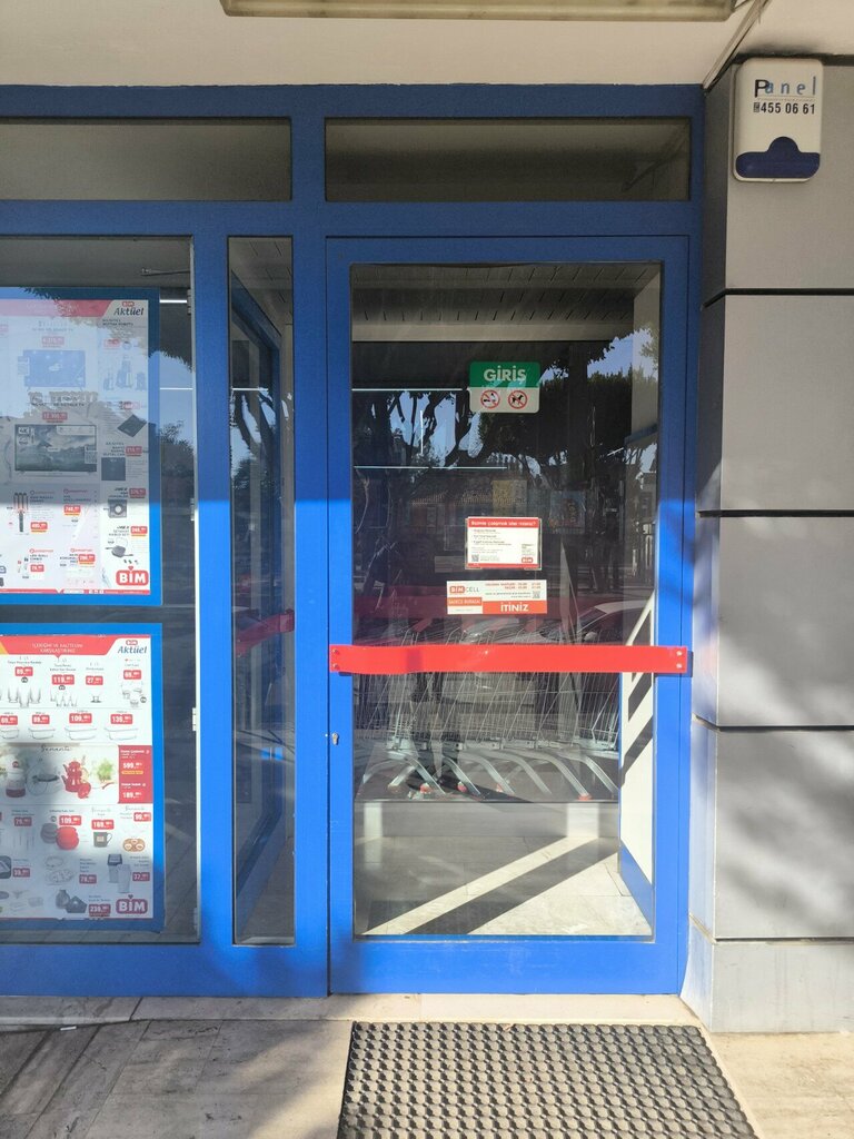 Süpermarket Bim, Antalya, foto