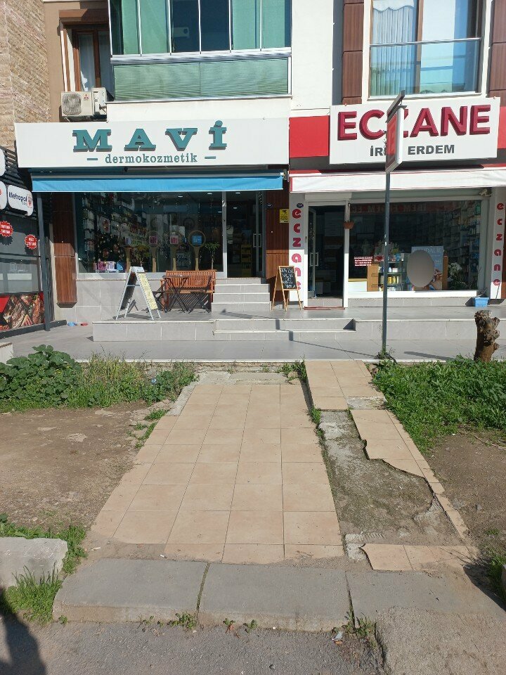 Kozmetik ve parfümeri mağazaları Mavi Dermokozmetik, İzmir, foto