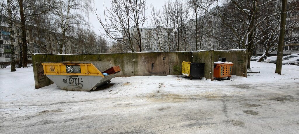 Çöp alanları Trash and garbage disposal area, Smolensk, foto