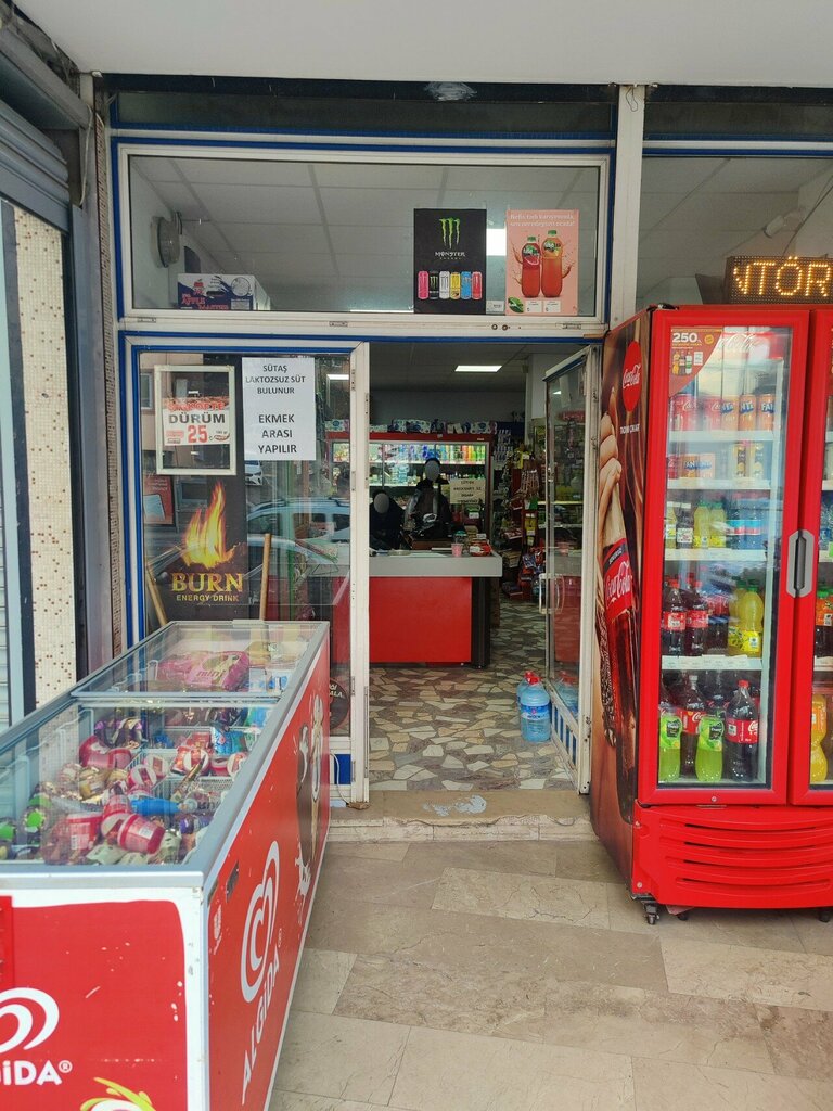 Market Dadaş Market, İstanbul, foto