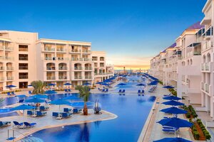 Pickalbatros Blu SPA Resort (Red Sea Governorate, Hurghada International Airport, Hurghada Terminal 1), otel  Hurgada'dan