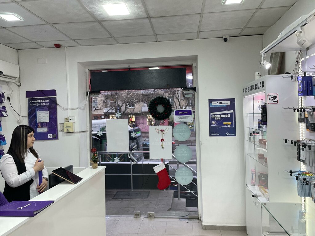 GSM operatörleri Azercell, Bakü, foto