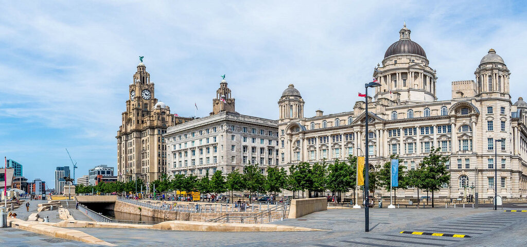 Emlak ofisi Andrew Louis Estate Agents, Sharjah, foto