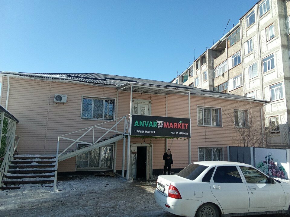 Market Anvar market, Jezkazgan, foto