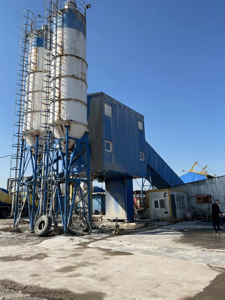 Beton ve beton ürünleri üreticileri ЛидерМонолит, Moskova, foto