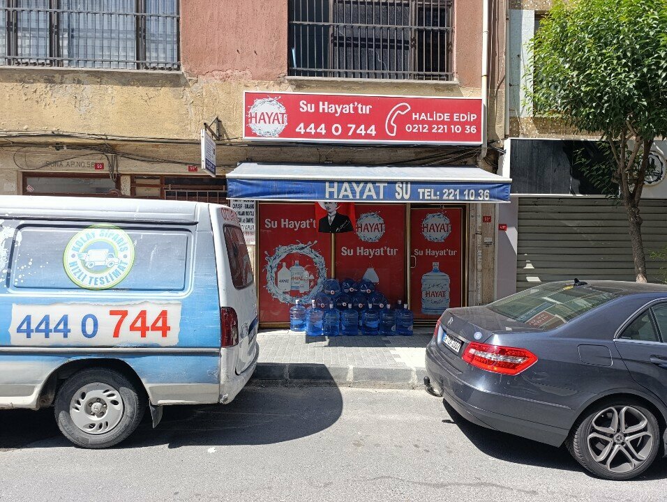 Su satışı Hayat Su - Öztürk gıda, İstanbul, foto