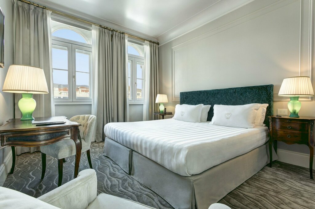 Otel Grand Hotel Duchi d'Aosta, Trieste, foto