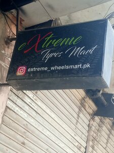 Extreme tyre mart (Nauroji Crescent No:507), otomobil servisi  Karaçi'den