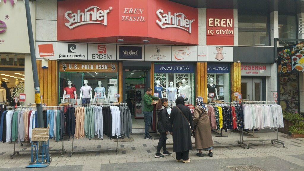 i̇ç giyim ve mayo mağazası Şahinler Eren İç Giyim, İstanbul, foto