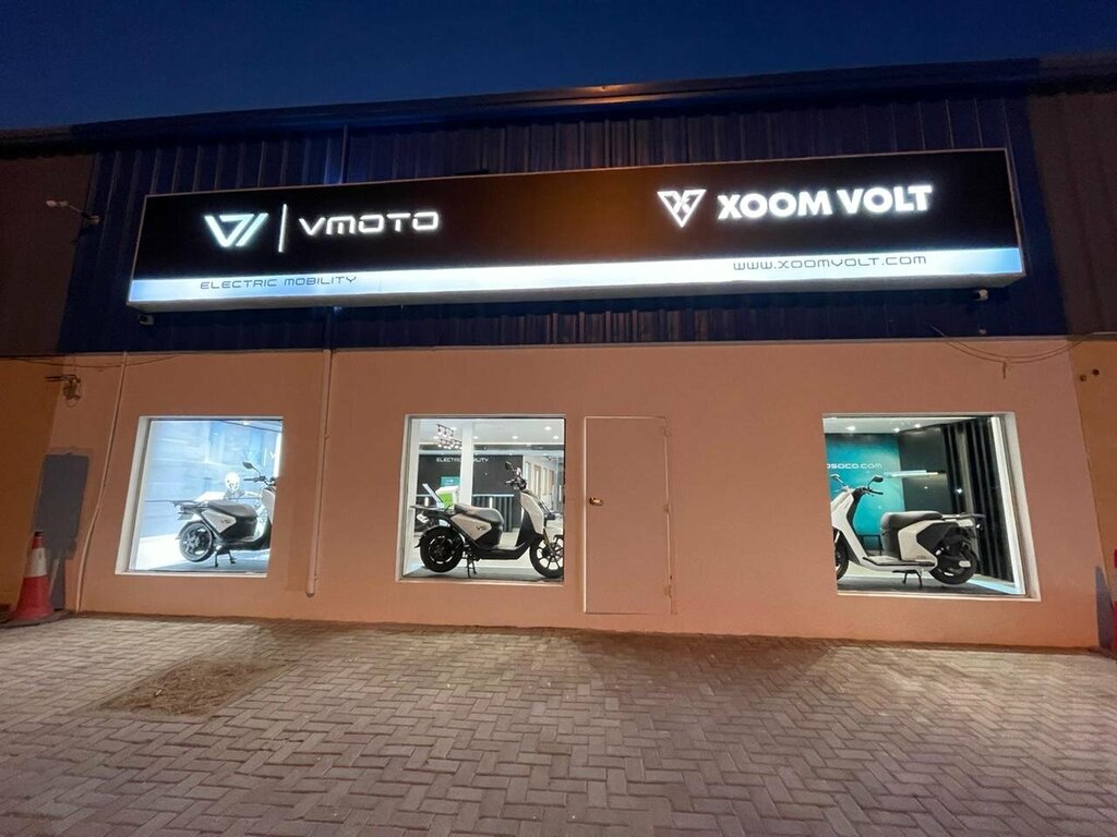 Elektrikli araç satışı Xoom Volt Motors, Dubai, foto