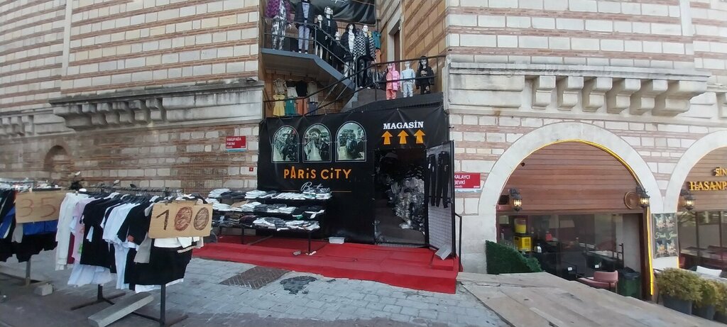 Giyim mağazası Paris city, İstanbul, foto