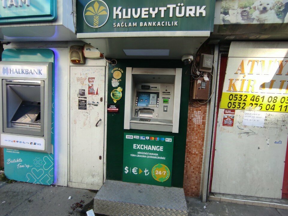 ATM'ler Kuveyt Türk ATM, İstanbul, foto
