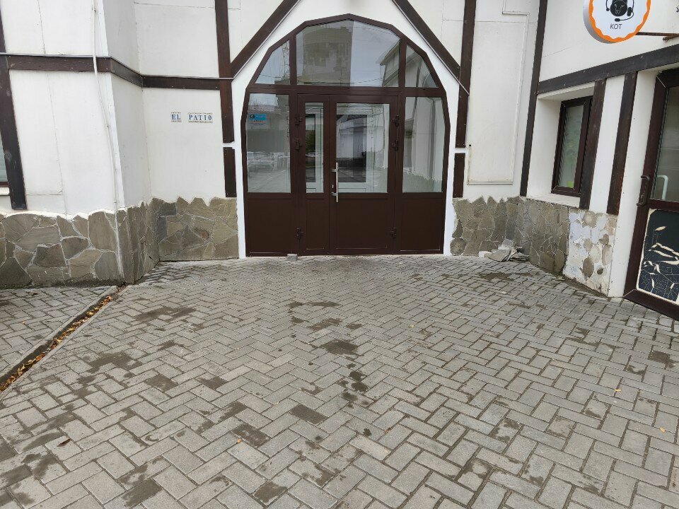 i̇ş merkezi El-Patio, Volgograd, foto
