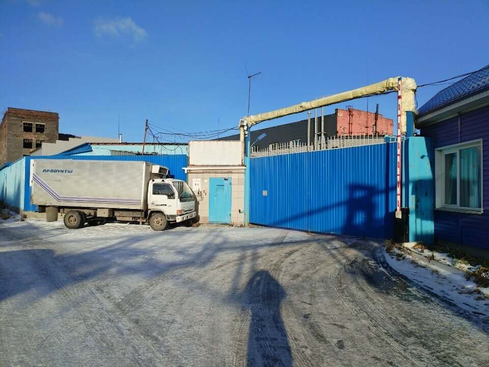 Boya ve cila malzemeleri üretim ve satış yerleri HozStroyKomplekt, Çeliabinsk, foto