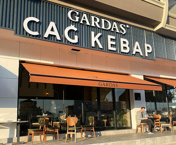 Restoran Gardaş Cağ Kebap Sabiha Gökçen Kavşağı Şubesi, İstanbul, foto
