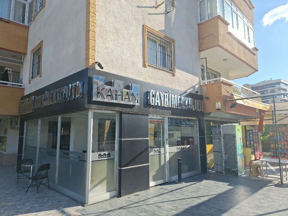 Emlak ofisi Kahan Gayrimenkul, İzmir, foto