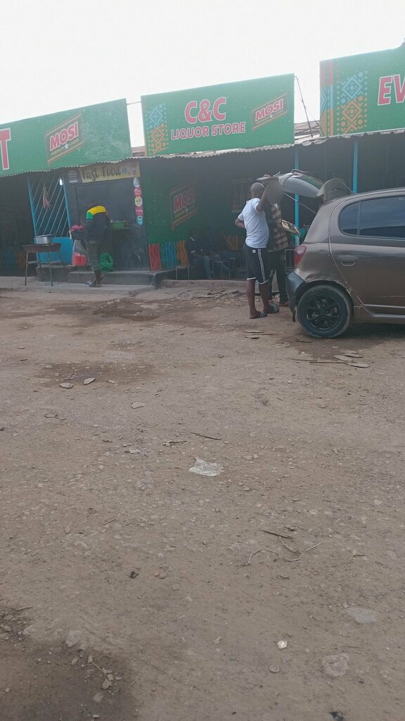 Alkollü içecekler C&C Liquor Store, Lusaka, foto