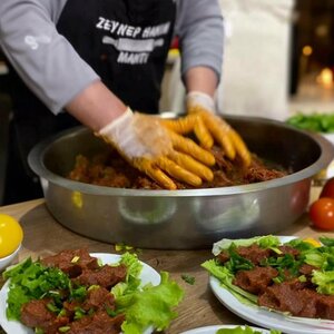 Zeynep Hanım Börek Mantı Ev Yemekleri Ortahisar (Trabzon, Ortahisar, İskenderpaşa Mah., Kolçakoğlu Sok., 2), kantin, yemekhane  Ortahisar'dan