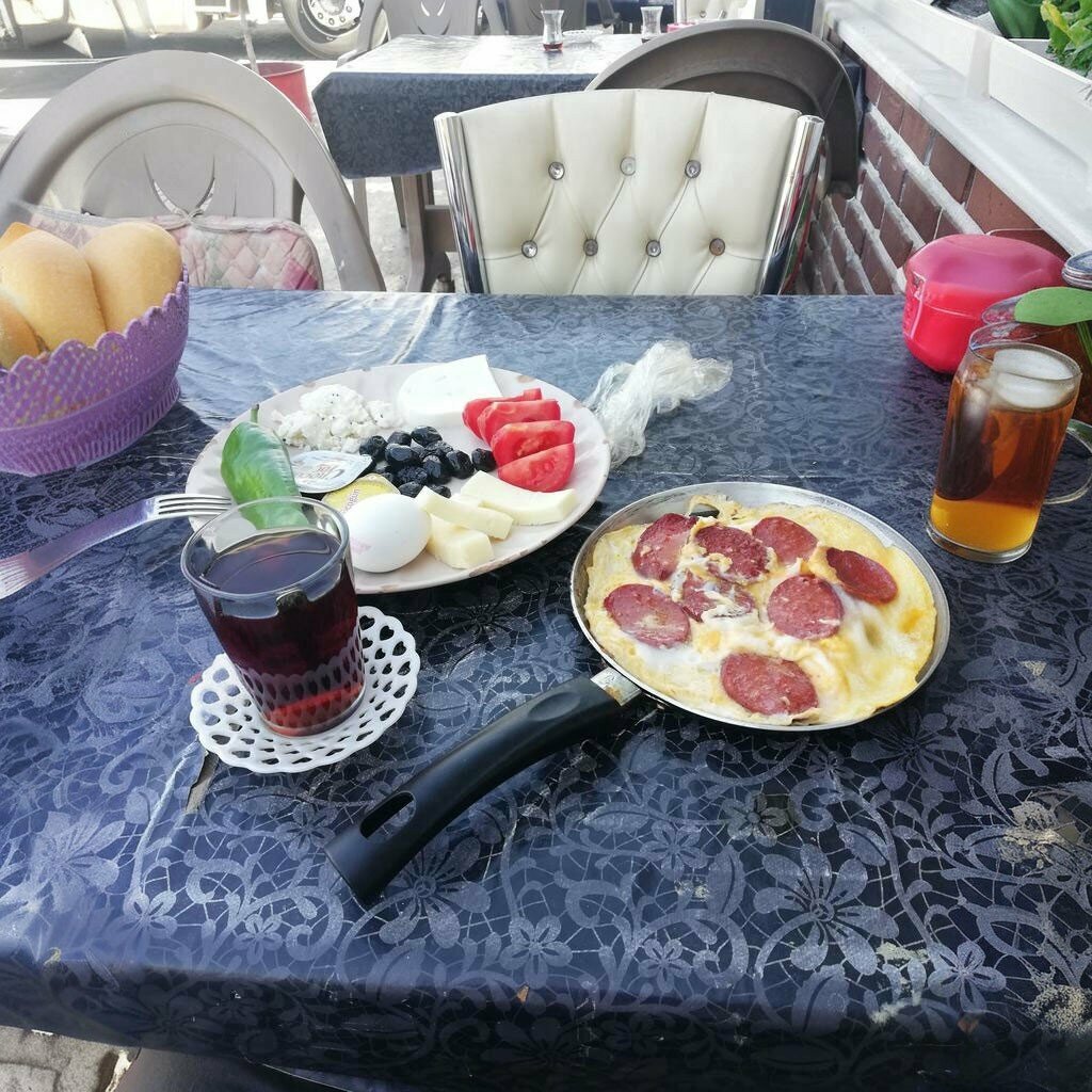 Kafe Sarıçiçek Dinlenme Tesisi, Çay, foto
