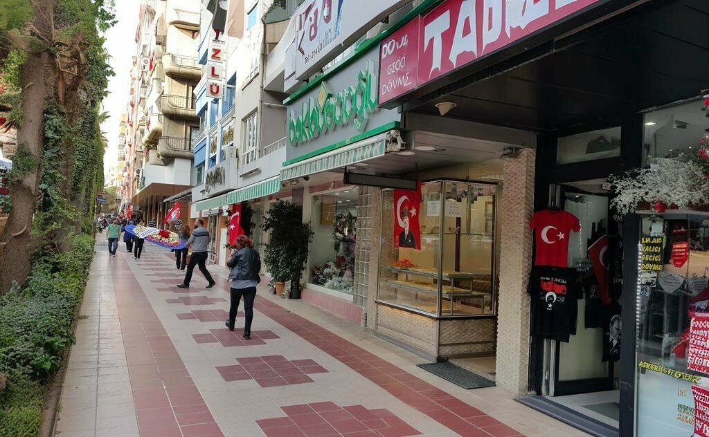 Pastacılık üretimi Baklavacıoğlu, Efeler, foto
